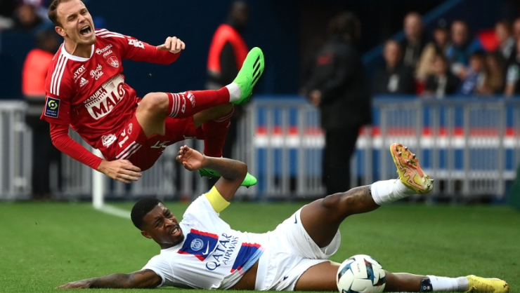 France Kimpembe Suffers Achilles Injury