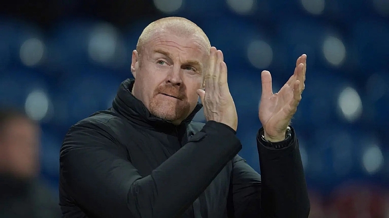 EPL: Dyche Blasts Ref Over Poor Call as Forest Hold Manchester United