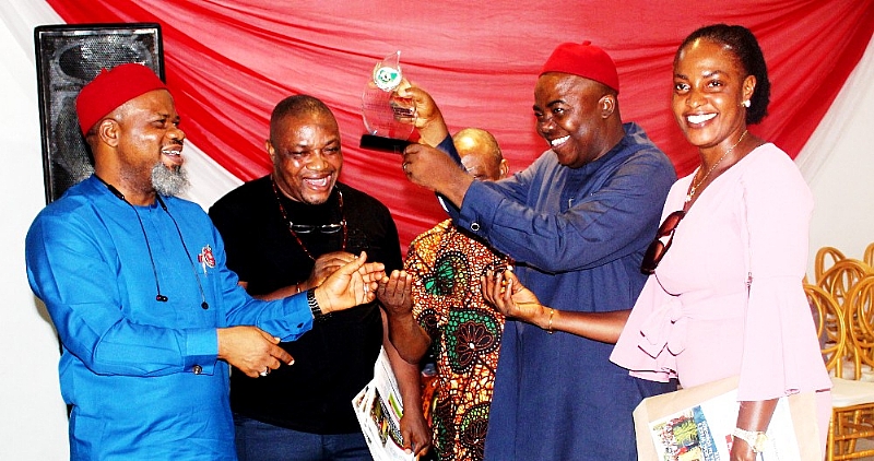 Intersociety Dedicates Enugu NUJ Award To Victims Of Obigbo ArmyWar ...