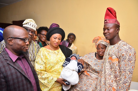 Osun first lady presents gift to 2018 First Baby in Osun
