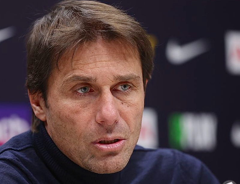 Conte Considers Quitting Football After Death Of Three Friends