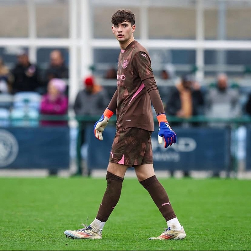 Manchester City Call-up 17 Years Old Max Hudson To Replace Scott Carson
