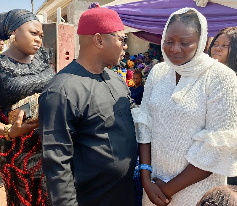 Izhii Nwuru Nwa: Igwe Commiserates With the Nwibos, Ebonyi People