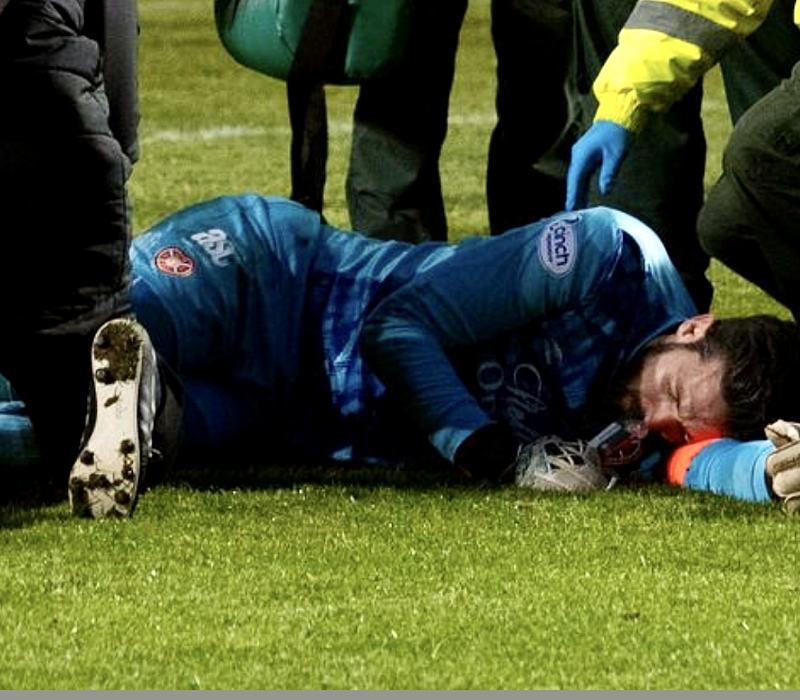 Gordon Out For The Rest Of The Season With Broken Leg