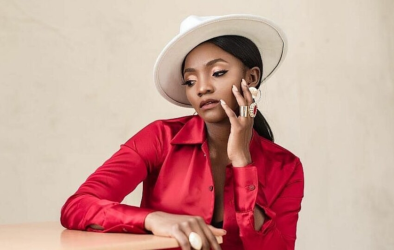 Singer, Simi Reveals She Has Never Charged For Collaborating With Other ...
