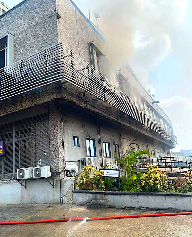 Fire Engulfs 7-storey Building In Lagos