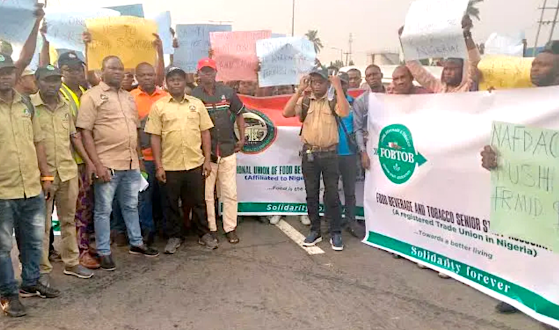 Food, Beverage, Tobacco Workers Protest In Lagos Over Ban On Sachet ...