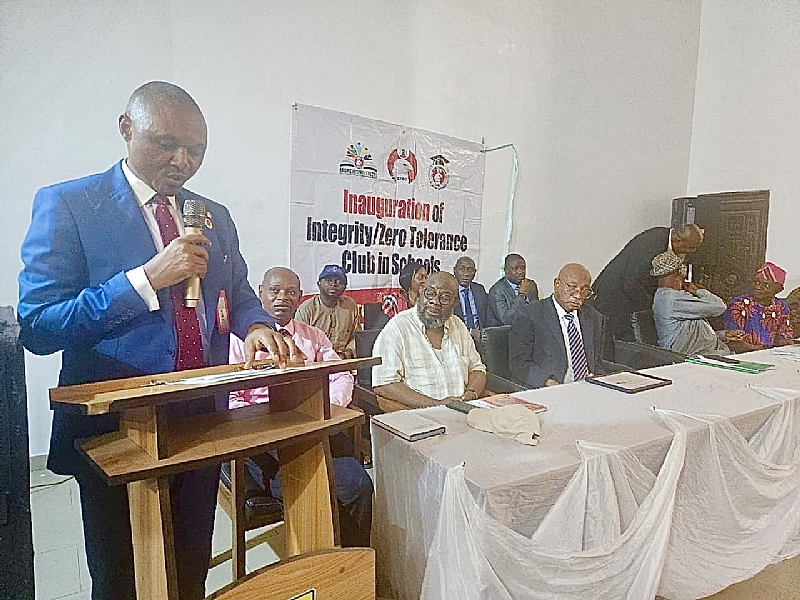 Crescent Varsity partners EFCC, Inaugurates Zero Tolerance Club