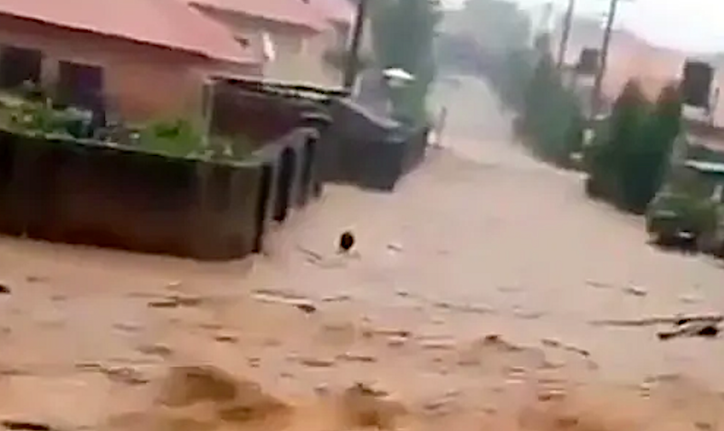 Residents Feared Dead As Flood Takes Over Abuja’s Trademore Estate