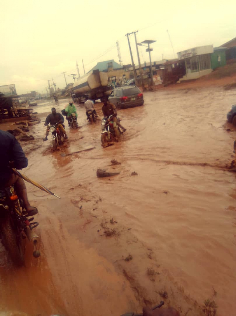 Flood Hijacks Lagos-Idiroko Federal Highway