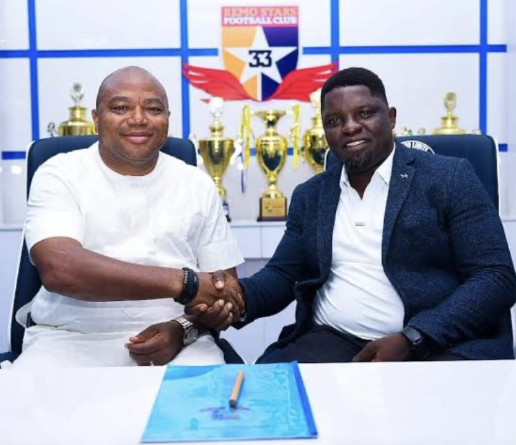 Remo Stars Reward Coach Ogunmodede With New Contract
