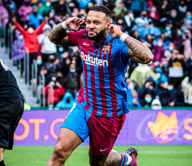 Depay To Force Move Out Of Barca