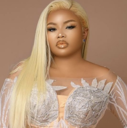 Recording A Phone Call Between You And Your Friend Is Evil: Wife Of ...