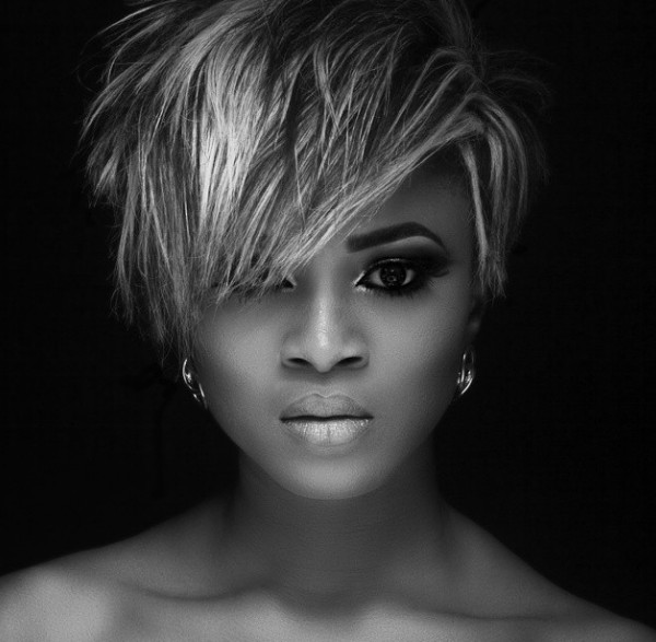 Singer, Eva Weeps For Hair Stylist