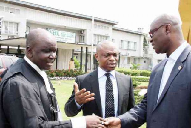 BANK PHB EX-DIRECTORS RE-ARRAIGNED IN COURT