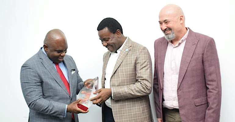 Sanlam Life Nigeria Wins BAFI Awards 2022 Life Insurance Company Of The ...