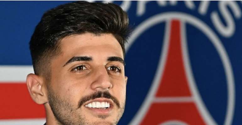 Transfer: PSG sign Brazilian defender Beraldo