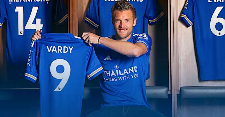 Vardy Extends Contract At Leicester